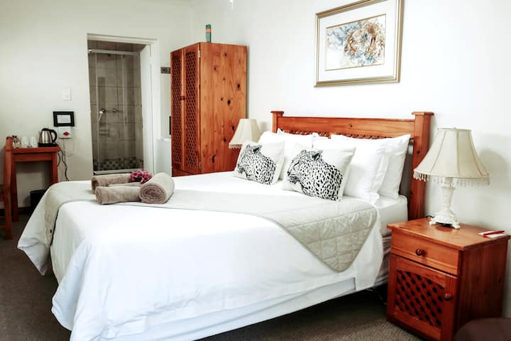 Danlee Overnight Accommodation - Standard Room - Polokwane