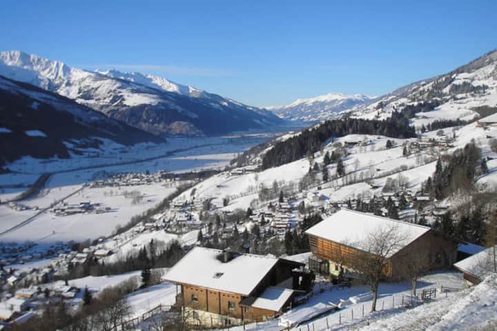 Taxbauer: Cosy Apartment In Alpine Farmhouse - Uttendorf