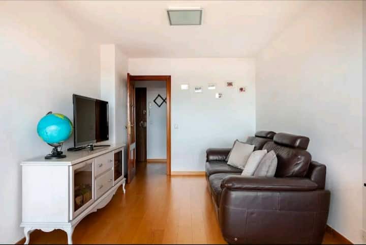 Habitación Doble Wc Privado. Terraza, Playa. - Badalona