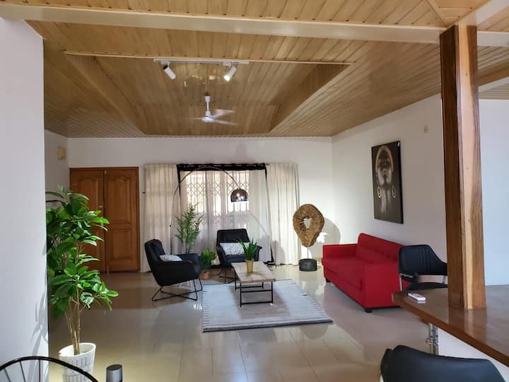 Accra Holiday Rentals with a Firepit - Greater Accra Region, Ghana | Airbnb