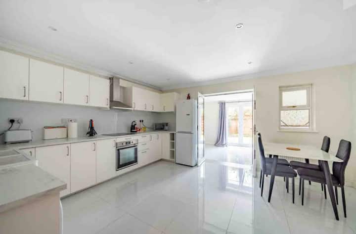Private Ensuiteroom Next To Train Station *103* - Oxford