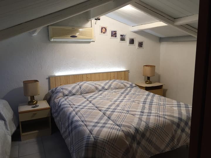 Trilocale Nel Centro Storico - La Maddalena