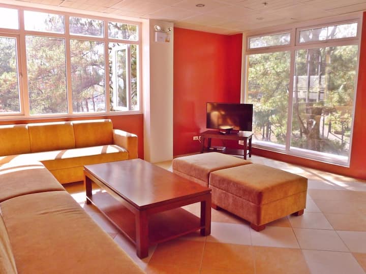 Arc Residences (Queen #2, 2 Pax) - Baguio