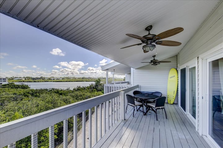 Updated 3/2 Beach Condo With Intercoastal Views - Indian Shores, FL