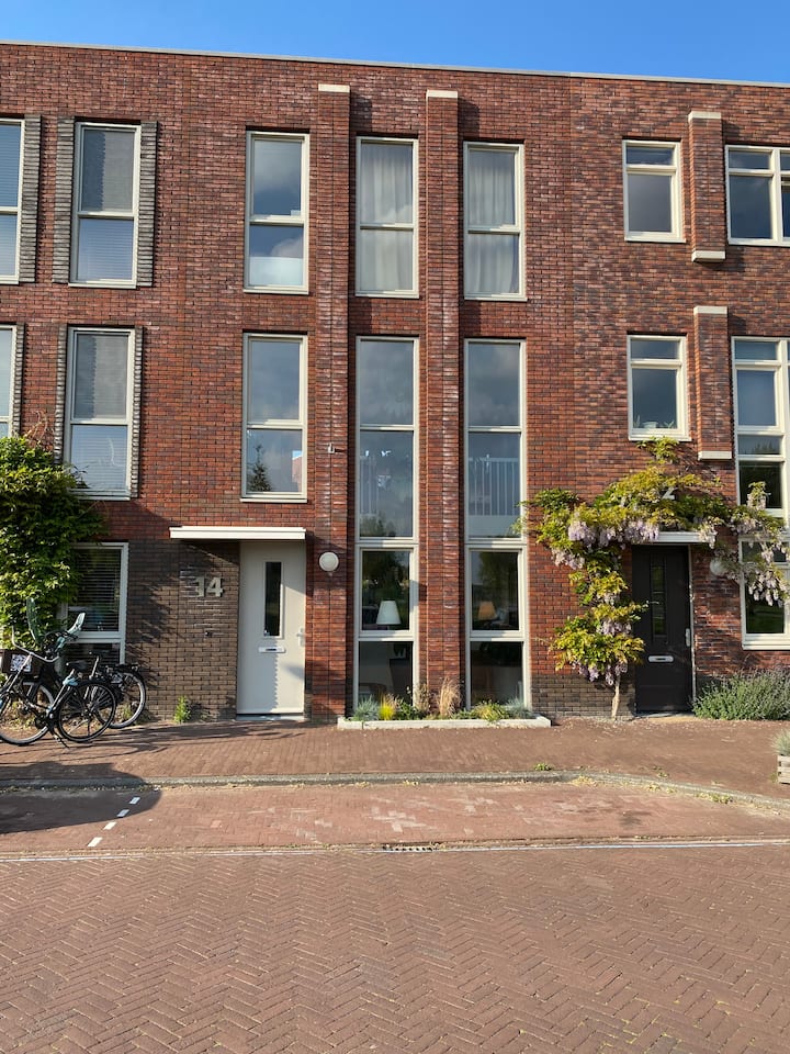 Cozy 2 Bedroom Family Home Free Short Term Parking - Amsterdam