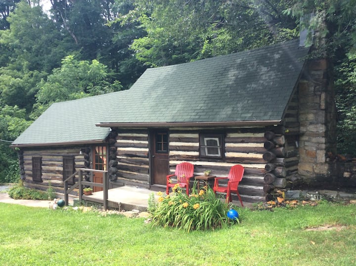 Creek-side Cabin  Downtown Boone - Boone, NC