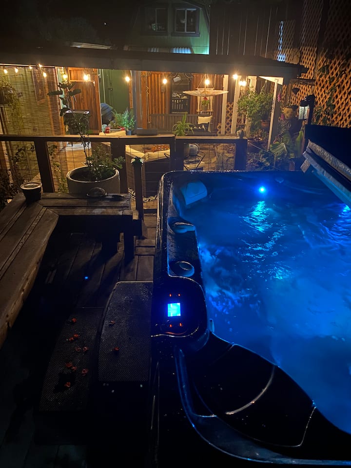 Gàrradh Hideaway W/saltwater Hottub (Tiny House) - Eugene, OR