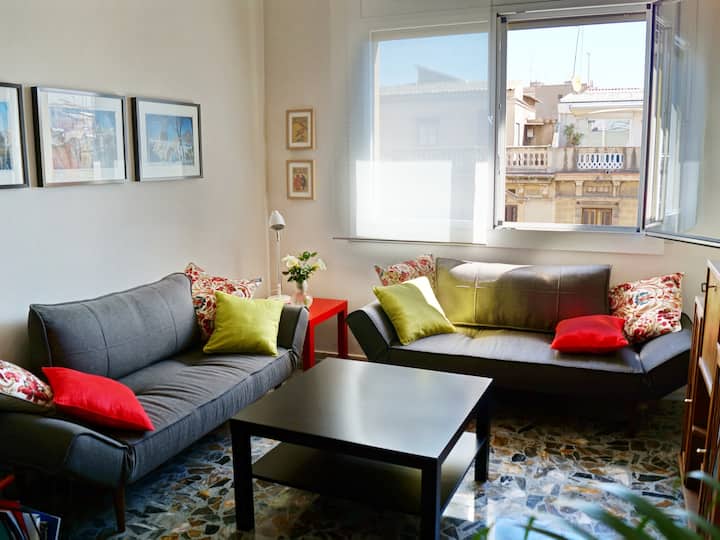 Apt. Au Centre Barcelone (2 Adultes + 2 Enfants) - Barcelona
