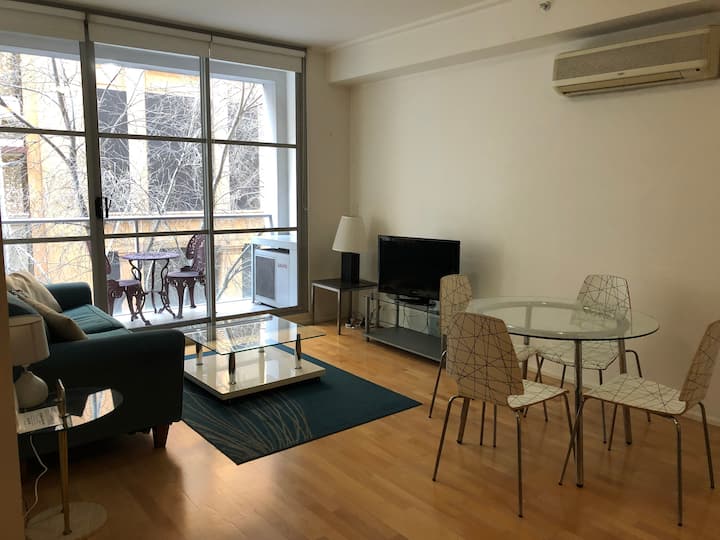 Spacious Sydney Cbd Studio - Balcony, Gym & Pool - 