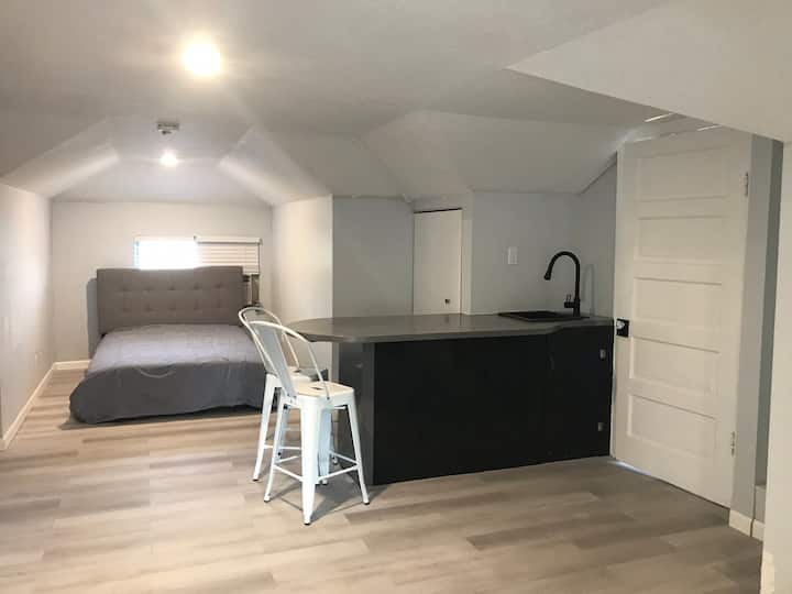 Unique Attic Conversion @ Crescent House - St. Petersburg, FL