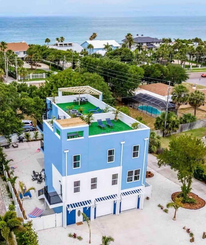 Beach Duplex/walk To Beach/pools/hot Tubs/roof Top - Indian Rocks Beach, FL