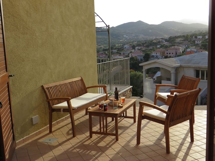 Apartment With Huge Viewing Terrace - Budoni