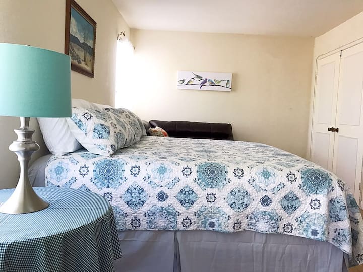 Great Location!private Bath King Bed Close Beach! - San Diego, CA