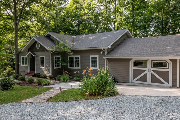 Beautiful Ranch House For Your Boone Vacation - Boone, NC