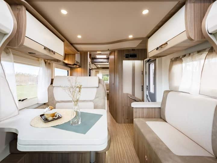 4 Berth Luxury Motorhome - Uckfield