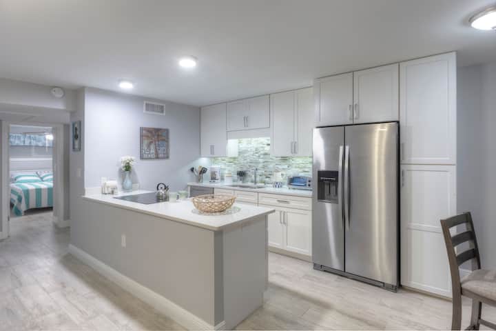 The Dancing Fisherman Condo @ Coronado Arms - New Smyrna Beach, FL