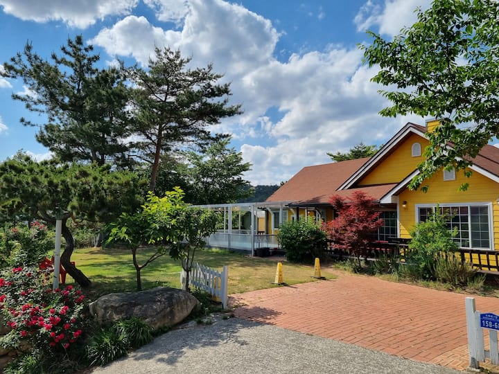 Gyeongju Haruhan Team Pool Villa Paradise Pension - 慶州
