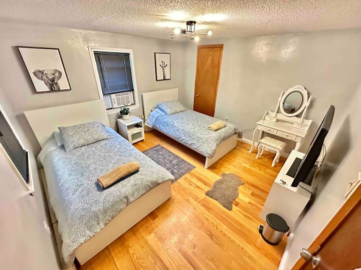 Budget Room In Cambridge - Boston, MA