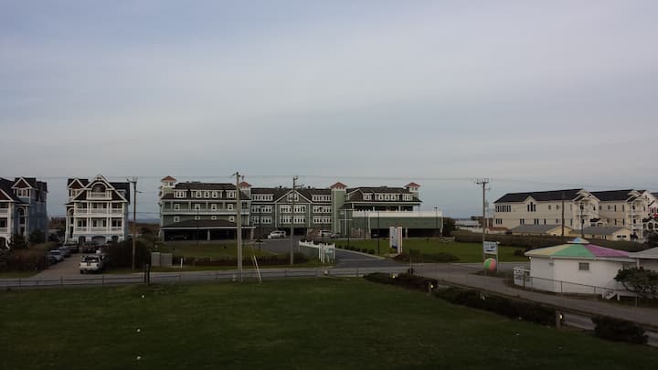 Great Location! 1 Block To Beach. Close To All. - Kill Devil Hills, NC