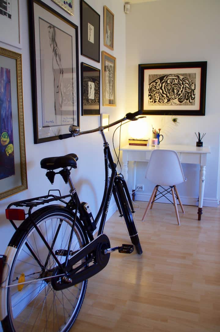 Chic Quiet Apartment Near Old Town + Free Parking - Estonia