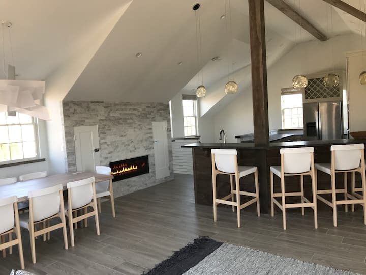 Brand New Modern 2 Bedroom 2nd Floor Apartment - Nantucket, MA