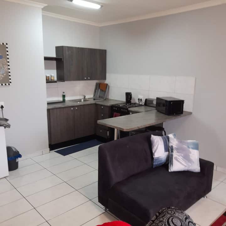 Garden Cottage - Kempton Park