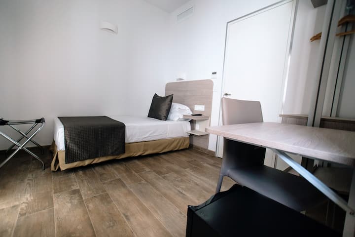 Habitación Individual En Patio S.xvi - Cordoue