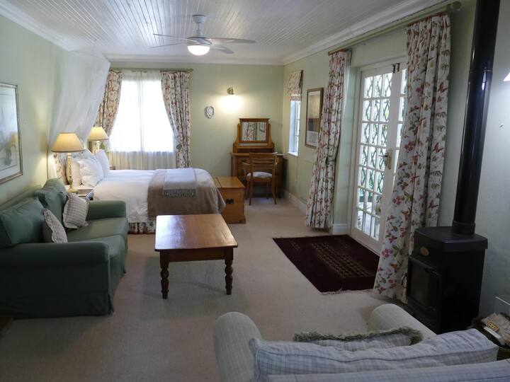 Camellia Suite - Greyton