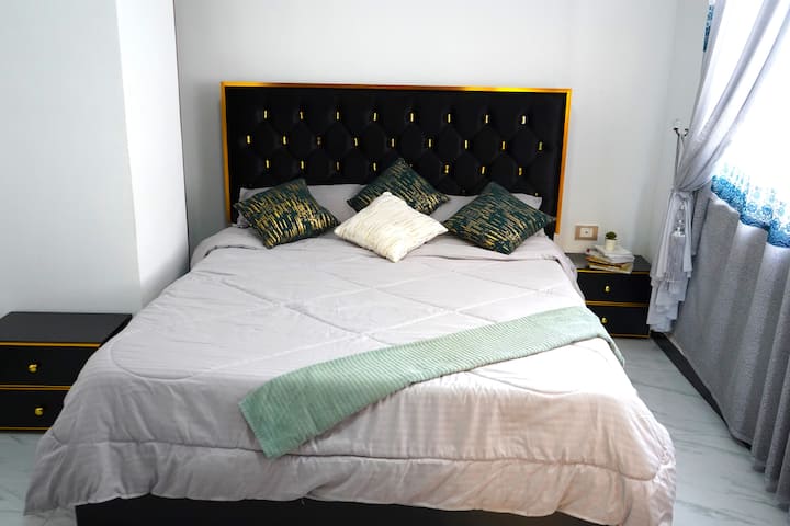 City Center Apartment With Maid Service., - Addis Ababa
