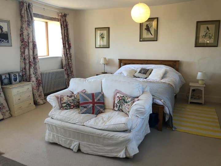 Secluded Farmhouse In Rural Setting - Stroud, UK