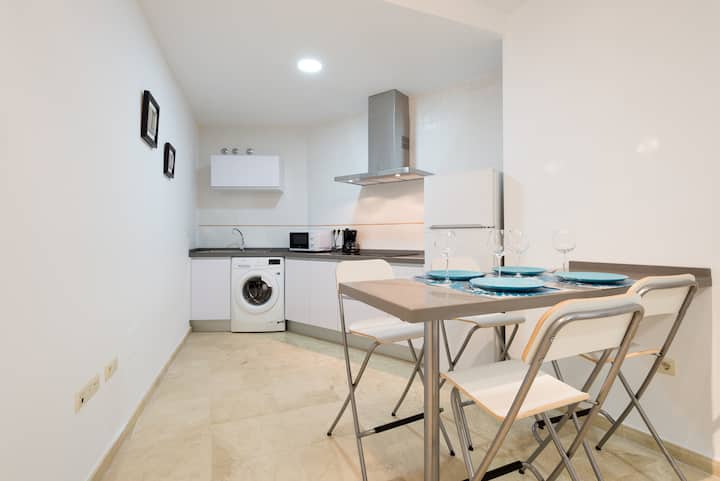 Duplex Old Town Nice  For Friends Private Parking. - Málaga
