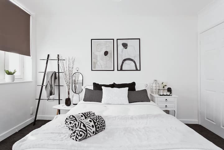 The Minimalist ▫️◾️ 1 Bed Flat Near Gunwharf Quays - Portsmouth
