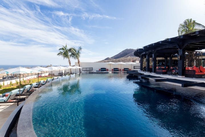 Gated Villa With Pool, Hot Tub, And Ocean Views - Cabo San Lucas