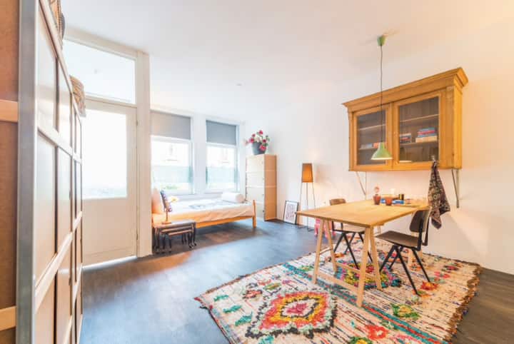 Charming Studio > Amstel Station > Great Reviews - Amsterdã
