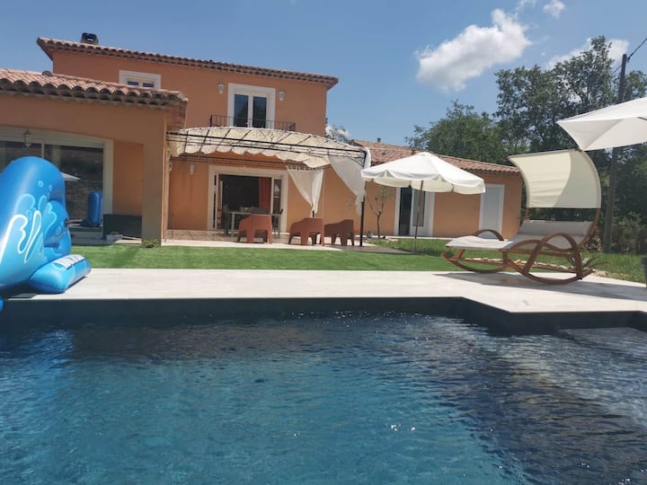 Villa Contemporaine Avec Piscine Privée - Fayence