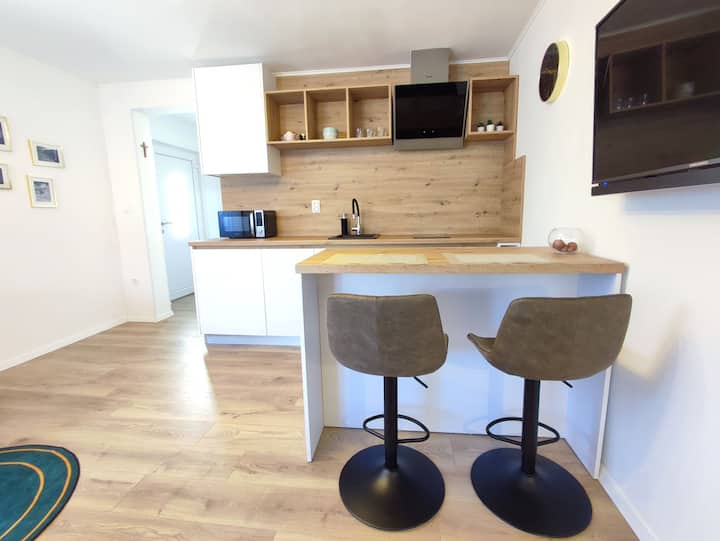 Cozy Studio Apt Close To Borik Beach-freeparking - Zadar