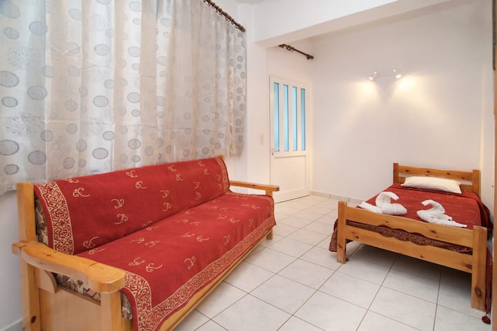 Apartment In Makriotika, Near Ag. Effimia & Myrtos - Asos