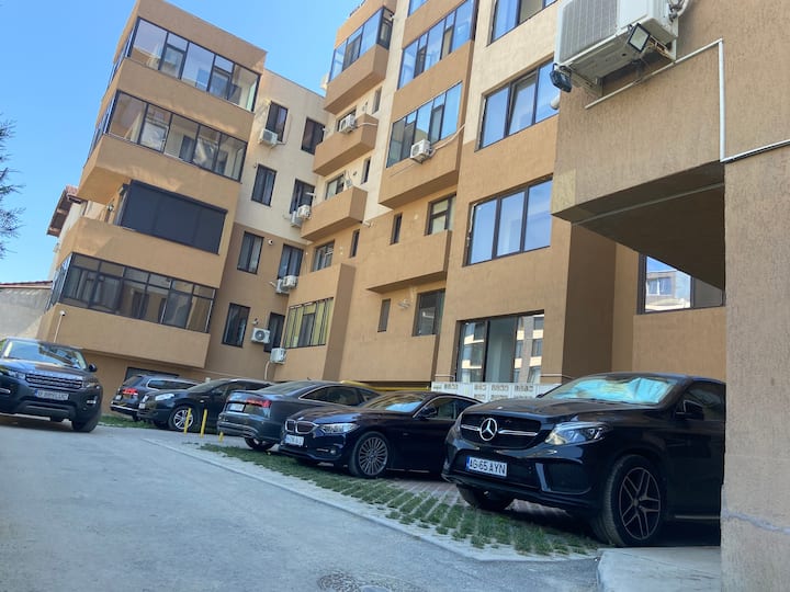 Studio La (Mare) Cautare Zonacampus (Universitate) - Constanța