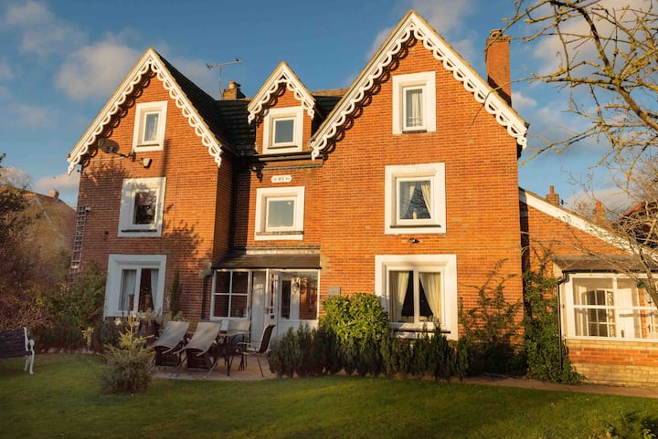 Large Country Home, Sleeps 10 - Swaffham