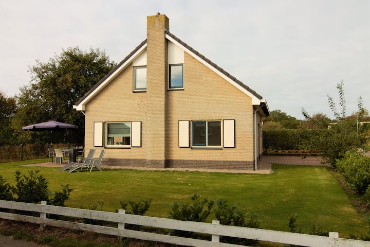 De Duinvlinder,sfeervol,vrijstaand, Top Locatie! - De Koog