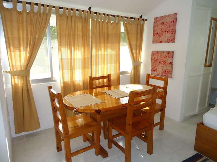 La Gayole, Studio Apartment On Mahe - Mahé