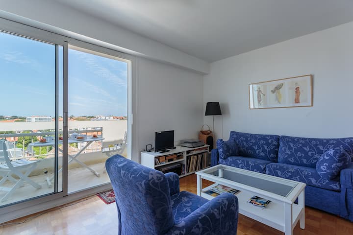 T2 Toutes Commodités - Balcon Aperçu Mer - Parking - La Grande Plage - Biarritz