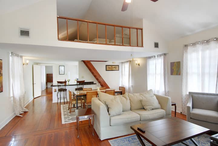 University Area /Steps To Streetcar - Metairie, LA