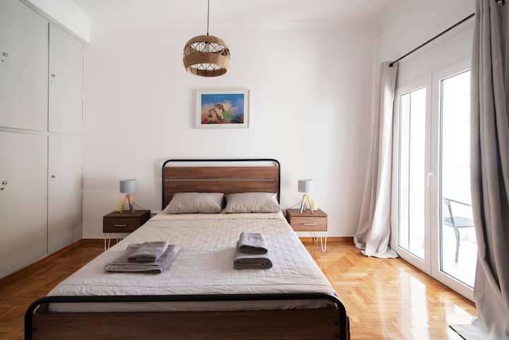 Near Center Quiet Apt 100 Meters From Metro - Athens