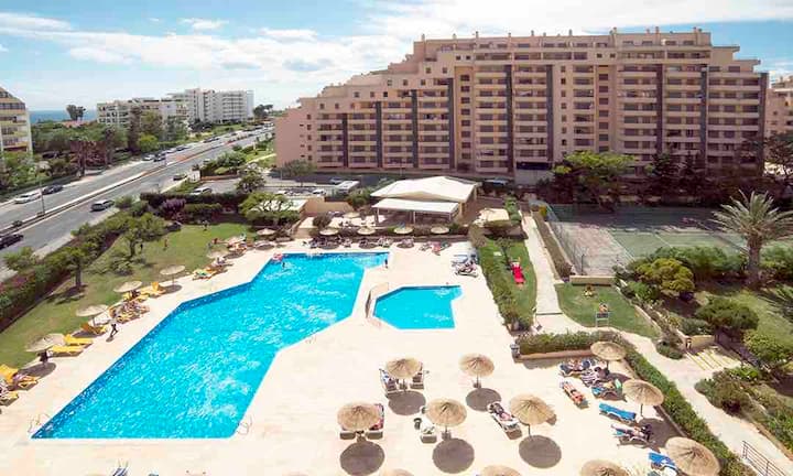Aparthotel Beachfront  With Pool - Portimão
