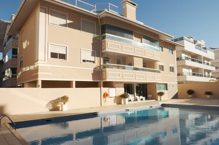 300mt Praia, A/c, 2 Garagens, Churrasqu, 3 Quarto - Brazil