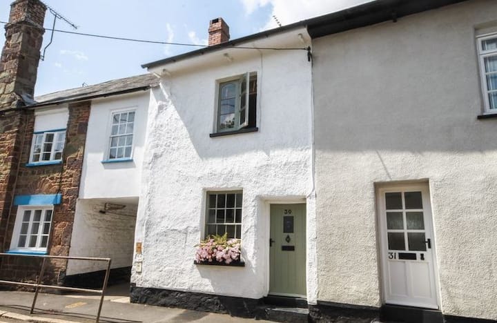 Inglenook Cottage, Crediton, Nr Exeter, Mid Devon - Cottages for Rent ...