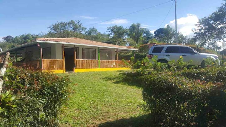 Mi Granjita: Casa De Campo - Puente Nacional