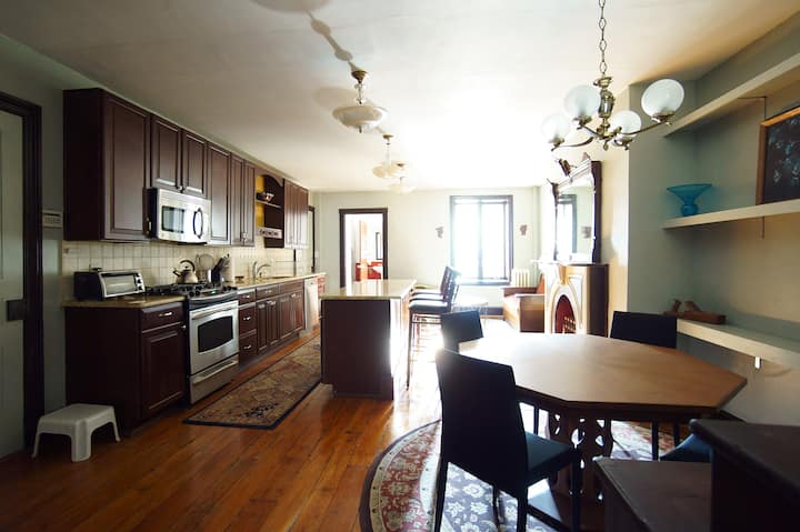 Apartment In 1845 Merchant’s Chambers - Baltimore, MD