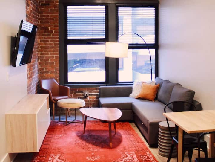 Modern Downtown Loft >> Best Location!! 408 - Nashville, TN
